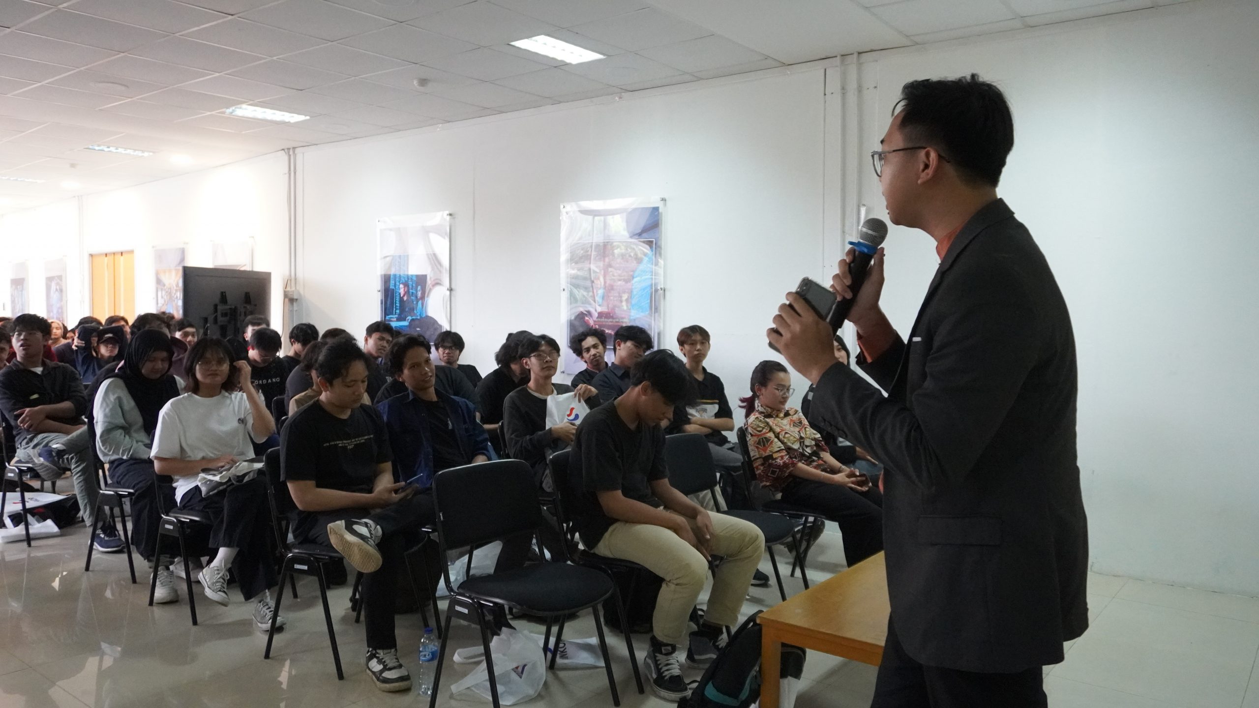 Siswa CCIT FTUI Mendapatkan Sosialisasi Program Security Manpower ...