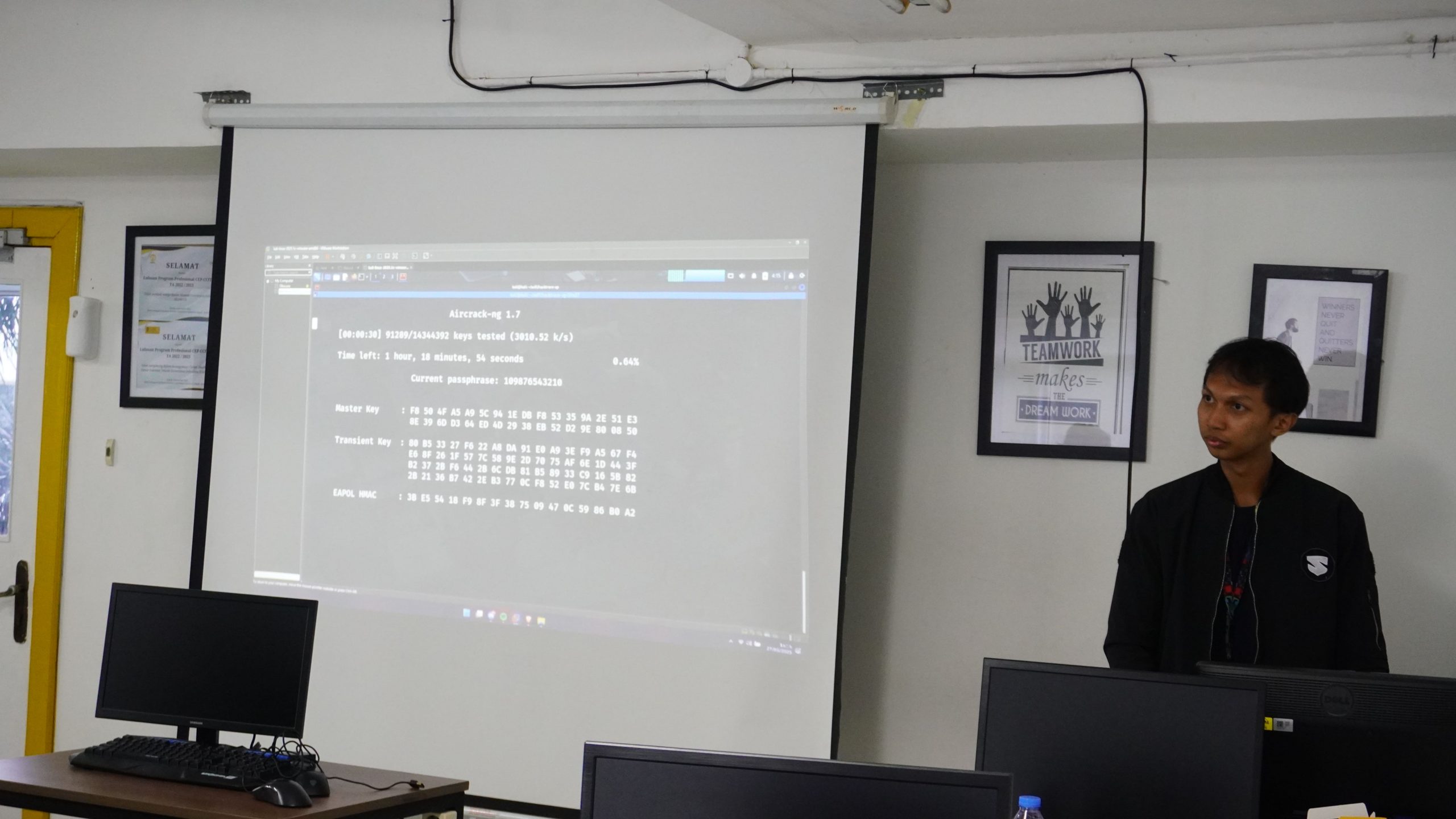 CCIT FTUI Bahas Risiko Jaringan Wi-Fi Lewat Workshop Keamanan Siber ...